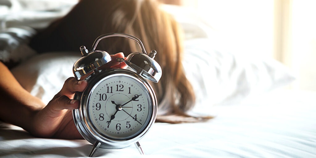 How To Turn Alarm Clock Into A Positive Trigger For Your Brain ...